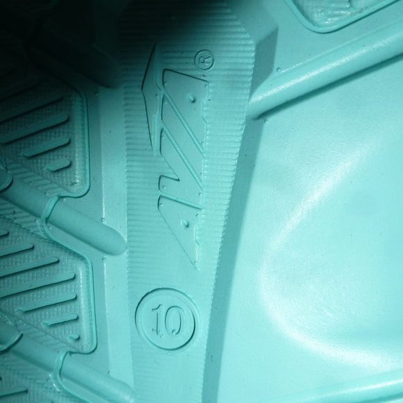 Avia | Shoes | Summer Sale Womens Beach Avia Hightail Slide Slips On ...